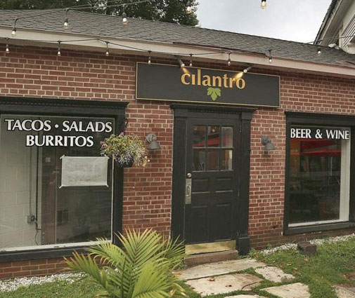 Starlight INN| Best Motel Rooms in Bennington, VT